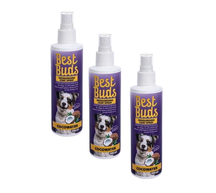 Someone’s in a Makro Best buds deodorising coat spray 200ml - Pack of 3 ...