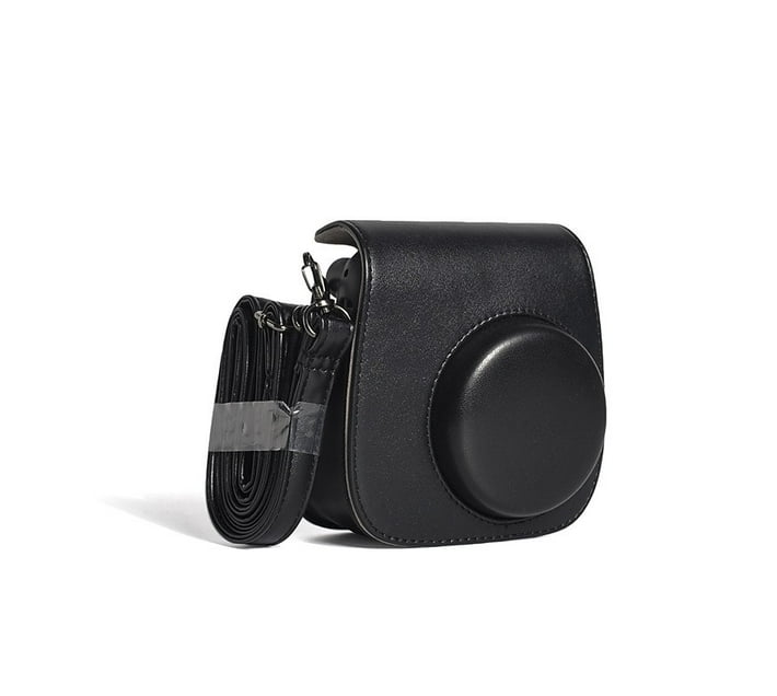 Someone’s in a Makro Polaroid Mini 11 Camera Bag Black Mood