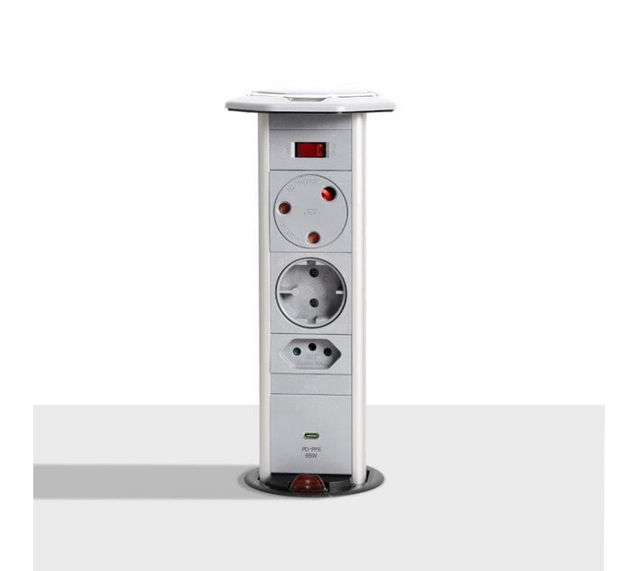 Someone’s in a Makro Powerlogic Powerdock MK565 Pull Up Multiplug with ...