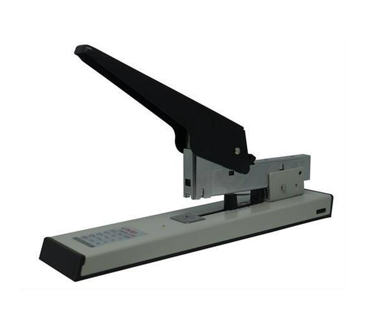 Someone’s in a Makro DLOffice Full Metal Heavy Duty 100 Sheets Stapler Mood