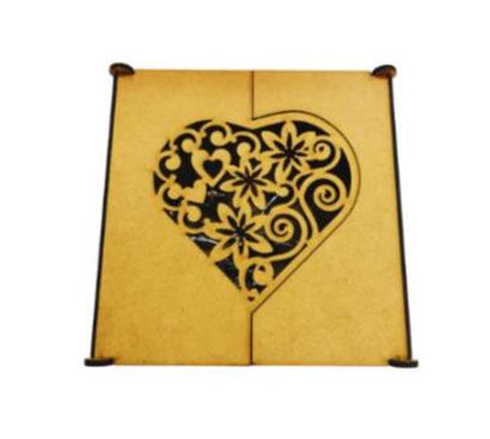 Someone’s in a Makro Heart Inlay Jewelry and Keepsake Box Mood