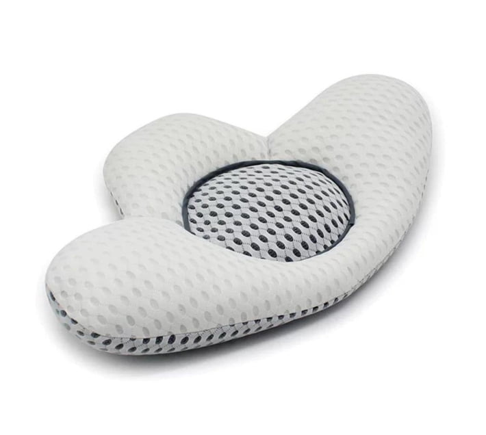 Someone’s in a Makro Adjustable Ergonomic Support Pillow Mood