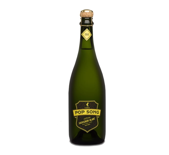 Someone’s in a Makro D'aria Sparkling Sauvignon Blanc (6 x 750ml) Mood