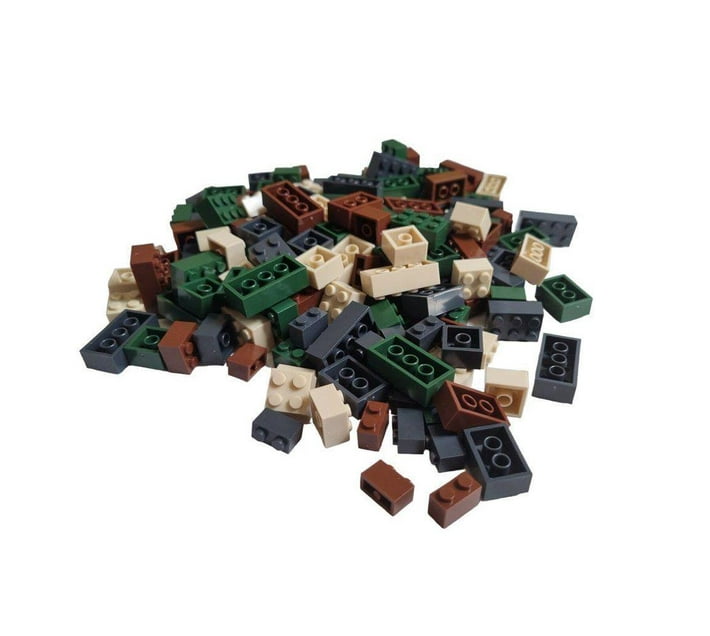 Someone’s in a Makro Building Blocks for Kids - Soldier Boy 500g Mood