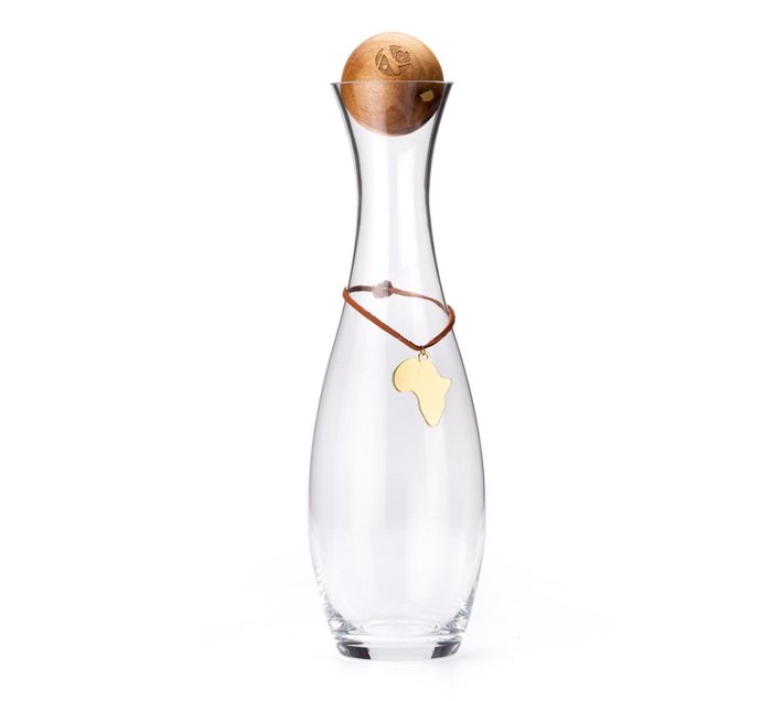 Someone’s in a Makro Afrique 1.5L Glass Wine Decanter with Pendant in ...
