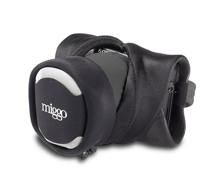 Someone’s in a Makro Miggo Padded Grip and Wrap for Mirrorless Cameras ...