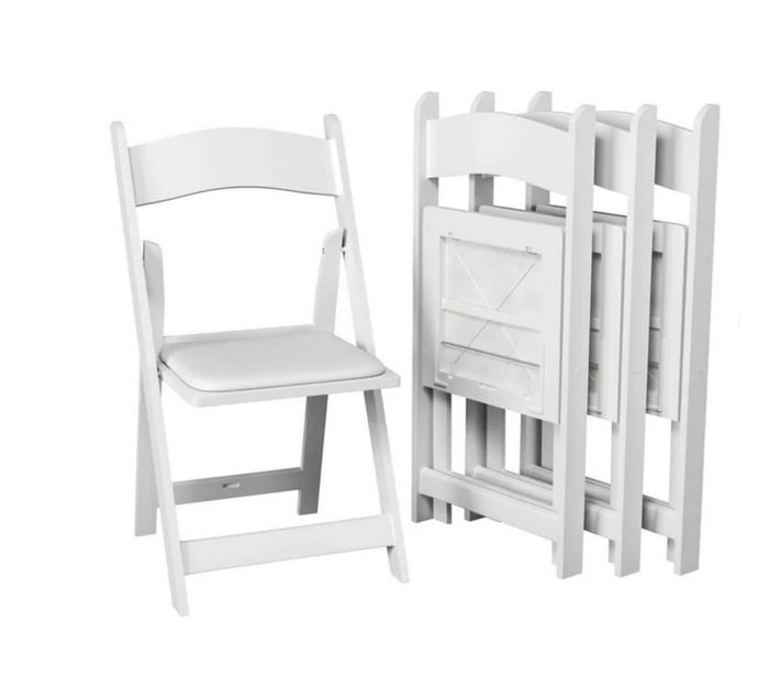 Someone’s in a Makro Set of 4 Folding Event Chairs Mood