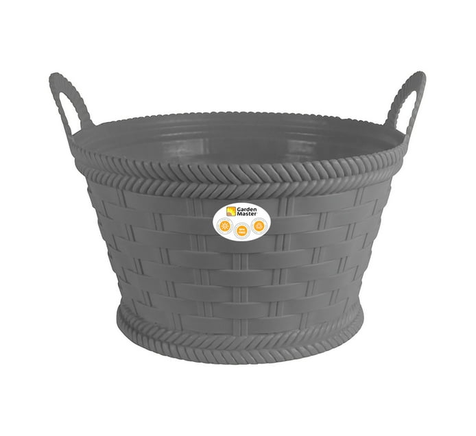 Someone’s in a Makro Gardenmaster Woven Trug Mood