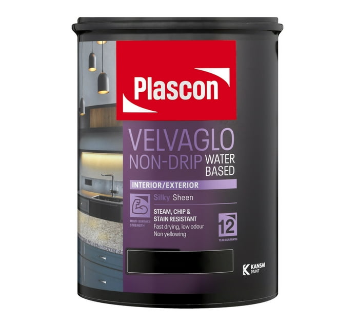 Someone’s in a Makro Plascon 5 l Non-drip Waterbased Velvaglo Deep Base ...