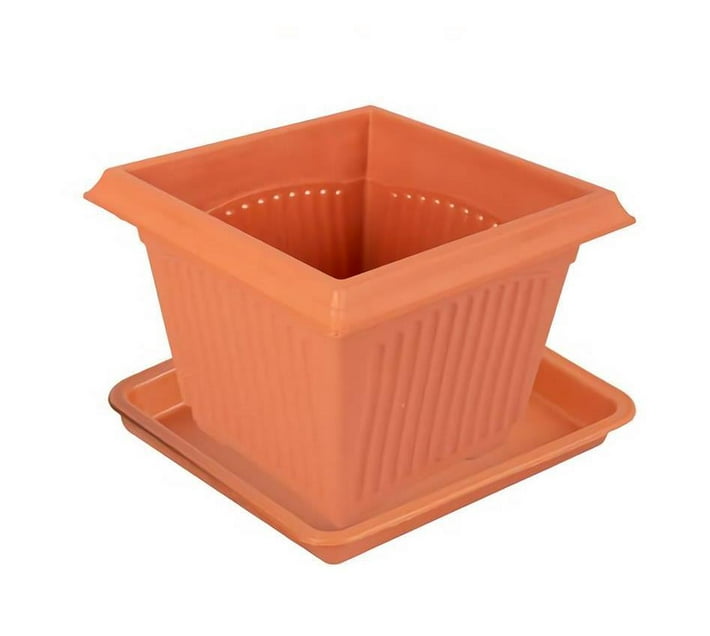 Someone’s in a Makro Square Planter with Tray 23cm x 23cm x 17cm Mood