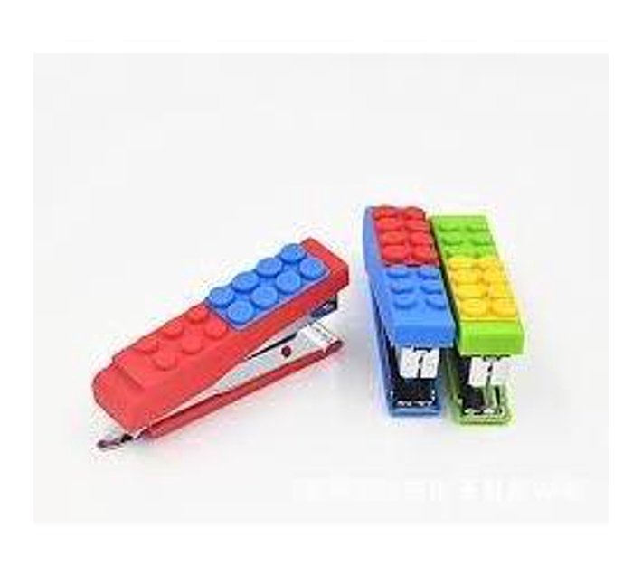 Someone’s in a Makro Stapler Block Design Mood