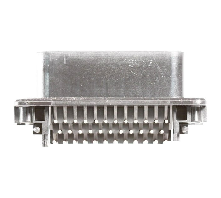 Someone’s in a Makro TE Connectivity (1-776267-1) Rectangular Power ...