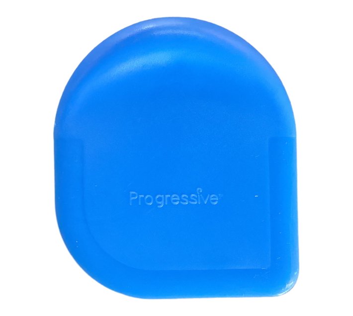 Someone’s in a Makro Blue Prog Pan Scrapers Mood