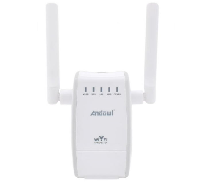 Someone’s in a Makro Wi-Fi Router Repeater Mood