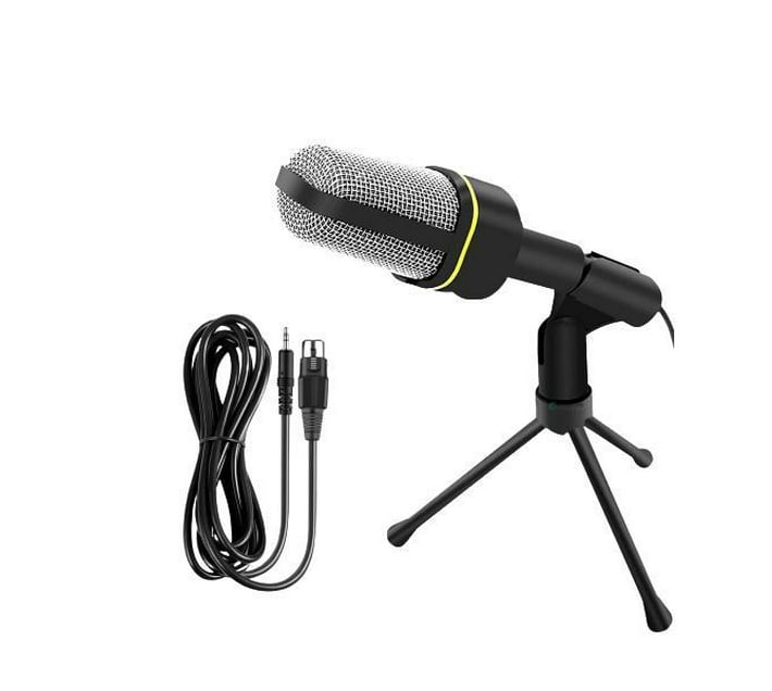 Someone’s in a Makro Microphone Condenser QY-920 Mood