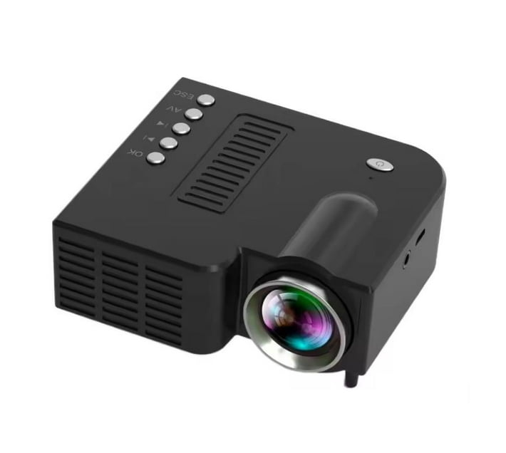 Someone’s in a Makro 1080P Portable Wired Same Screen LED Projector FO ...