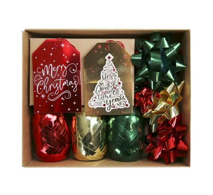 Someone’s in a Makro ECO Christmas Traditional Tag & Ribbon 15 Pack Mood