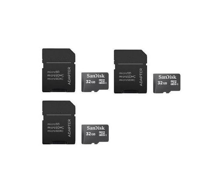 Someone’s in a Makro Sandisk 32 GB MicroSDHC-I Card Class 4 With SD ...