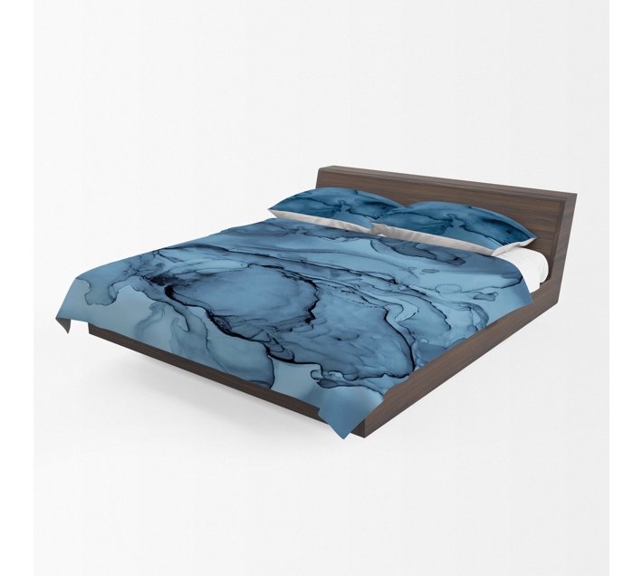 Someone’s in a Makro Blue Liquid Duvet Cover Set - Three Quarter Mood