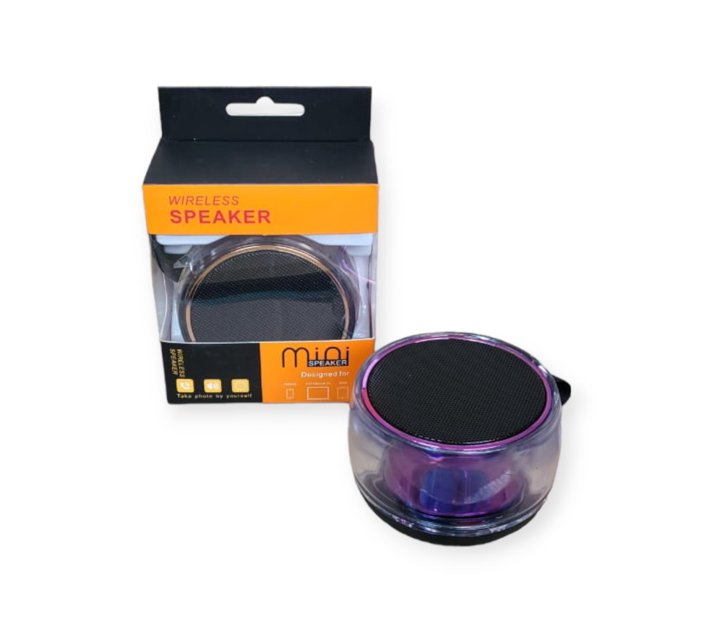 Someone’s in a Makro Q1 Mini Wireless Bluetooth Speaker Mood