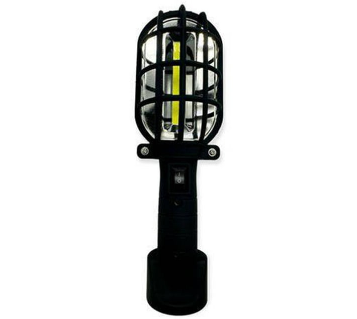 Someone’s in a Makro Supa led portable cobb led worklight Mood