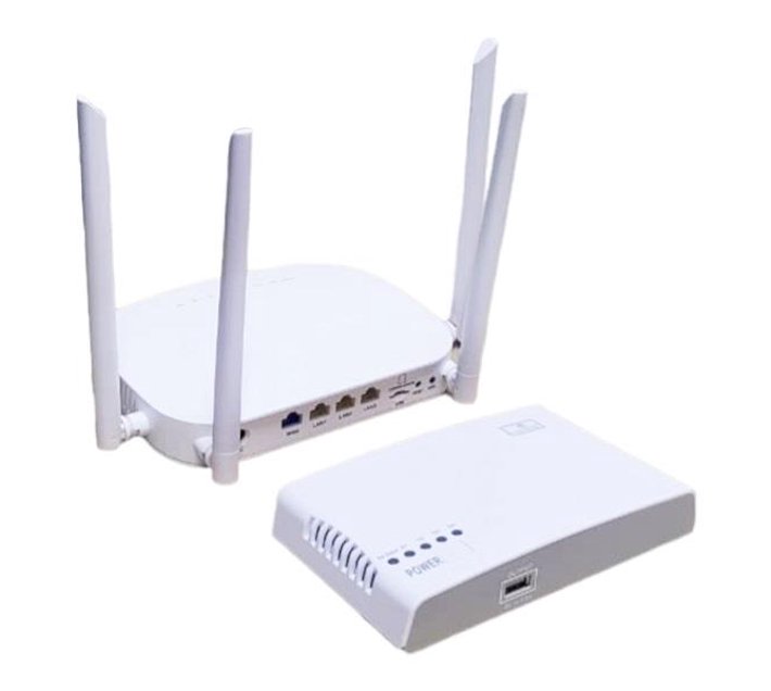 Someone’s in a Makro G4304K 4G Wireless Router + JG763 8800mah Mini UPS ...