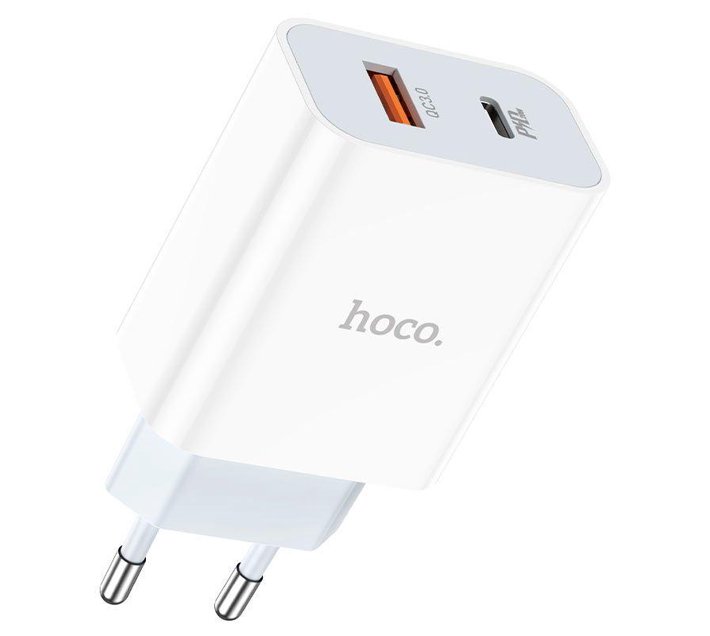 Someone’s in a Makro C97A C to C PD20W QC3.0 Charger Set Mood