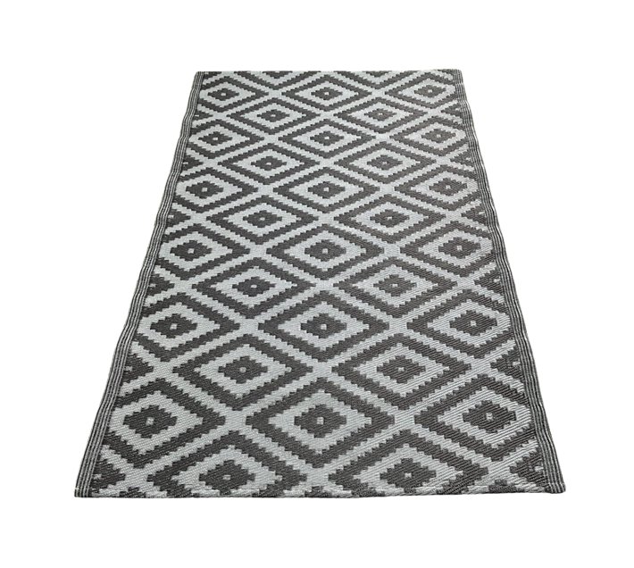 Someone’s in a Makro Rug It Up Indoor / Outdoor Rug - Diamond Dazzle ...