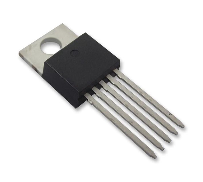 Someone’s in a Makro Microchip (TC622VAT) Temperature Sensor IC ...