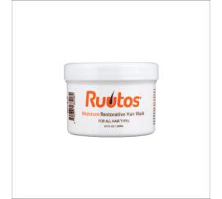 Someone’s in a Makro Ruutos Restorative Hair Mask 250 ml Mood