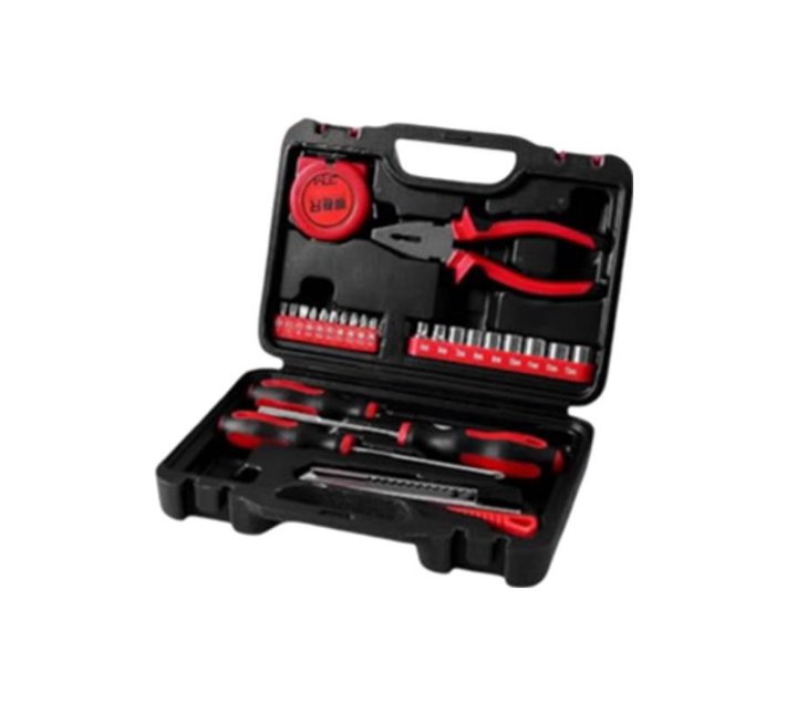 Someone’s in a Makro 26PC Carbon Steel Tool Set SD 32642 Mood