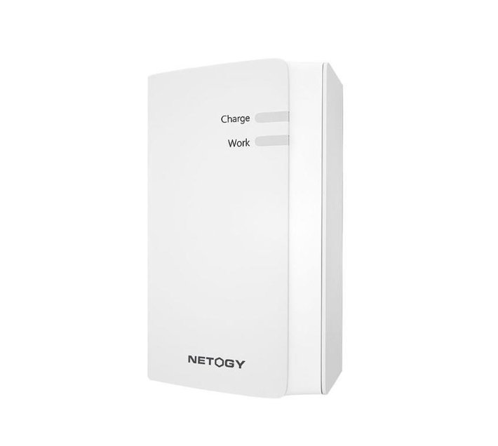 Someone’s in a Makro Netogy UPS30 Mini 13200mAh In-Line UPS Mood