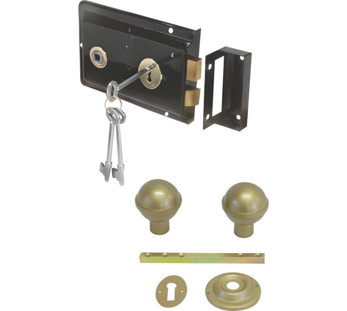 Someone’s in a Makro Mackie - Lock Rim 3 Keys And Knobs Mood