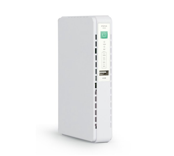 Someone’s in a Makro Mini UPS DC to DC (12V / 9V) with USB and PoE ...