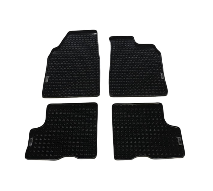 Someone’s in a Makro Renault Duster 2nd Generation 2×4 Boot Mat 2019 ...