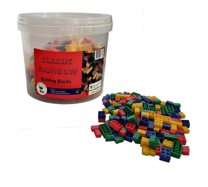 Someone’s in a Makro Building Blocks for Kids - Classic Rainbow 500g Mood
