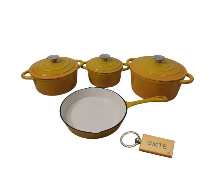 Someone’s in a Makro Premium 7-Piece Cast Iron Cookware Set+ Smte ...