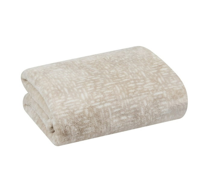 Home Living Fluffy Sherpa Throw DASHES | Makro