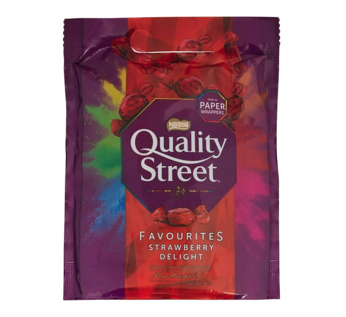 Someone’s in a Makro Nestle Chocolate Strawberry (344g) Mood