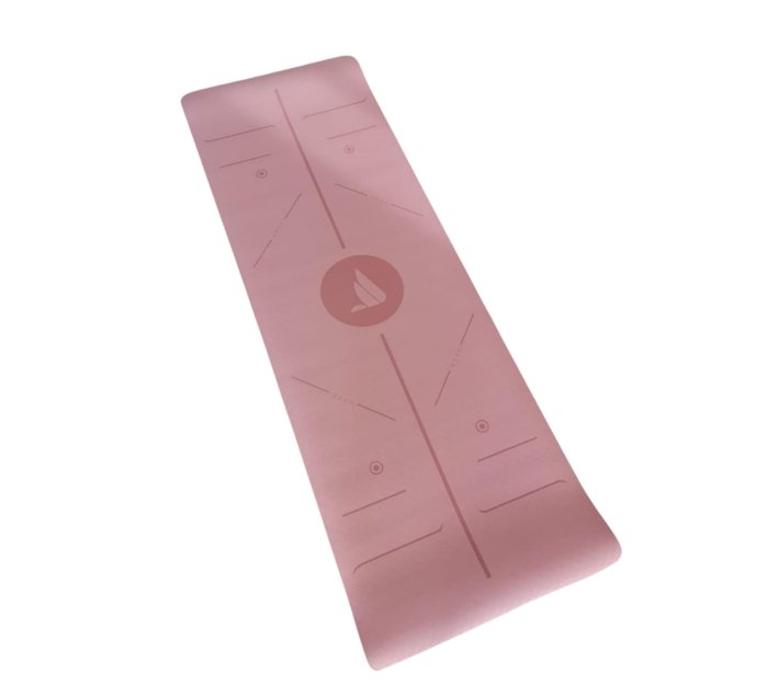 Someone’s in a Makro Ares Active TPE Yoga Mat - Red/Black Mood