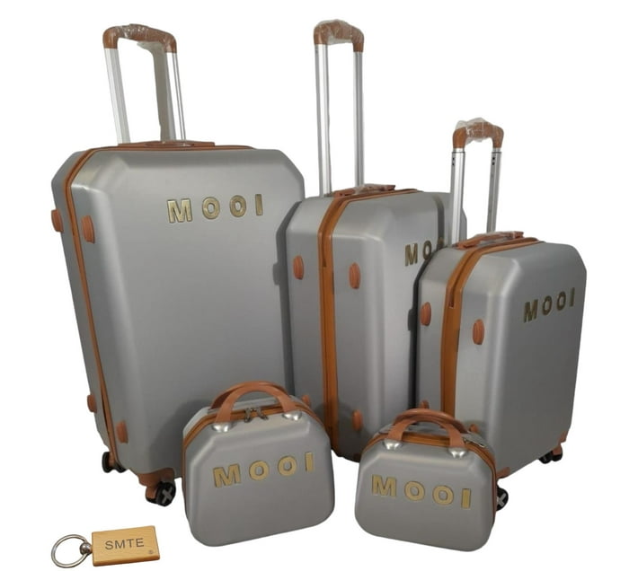 Someone’s in a Makro SMTE-Quality Luggage Suitcase Hardshell Mooistar 5 ...