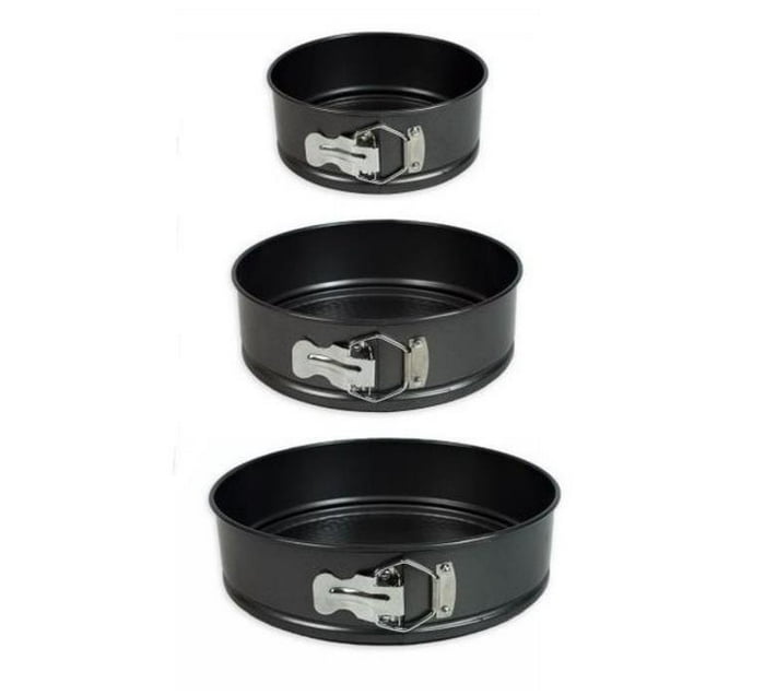 Someone’s in a Makro 3 Pc Springform Non-Stick Baking Pan Set Mood