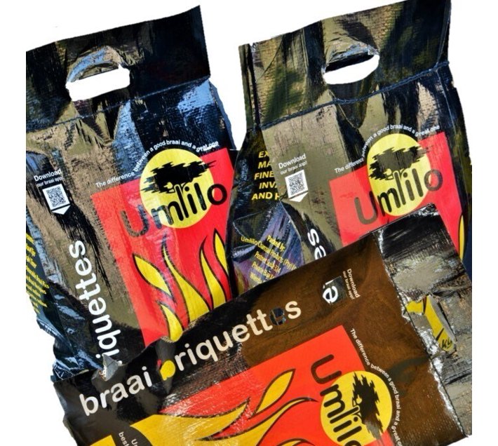 Umlilo Natural Barbeque Wood Logs (4 g) | Makro