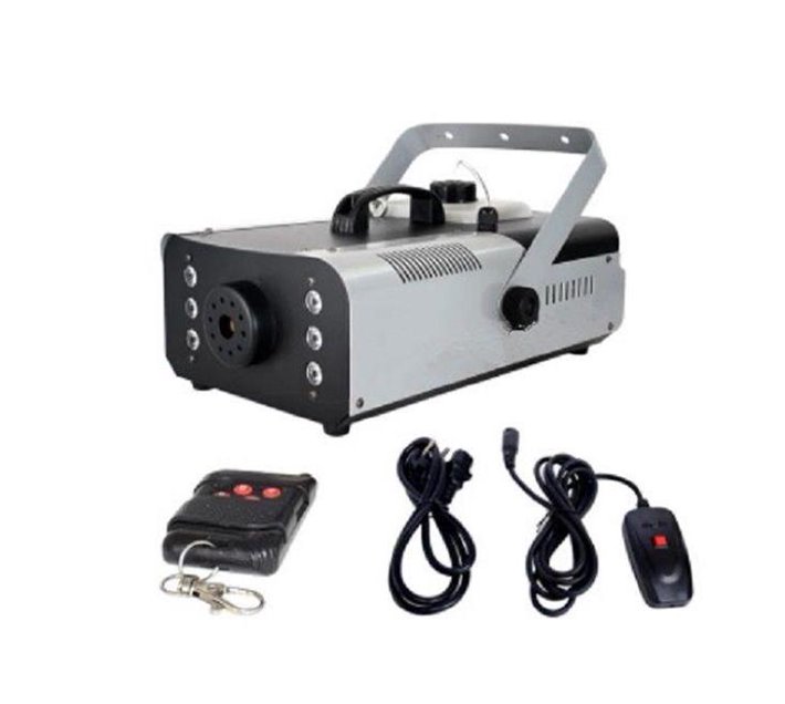 Someone’s in a Makro Classic 1500w LED Fog machine Mood