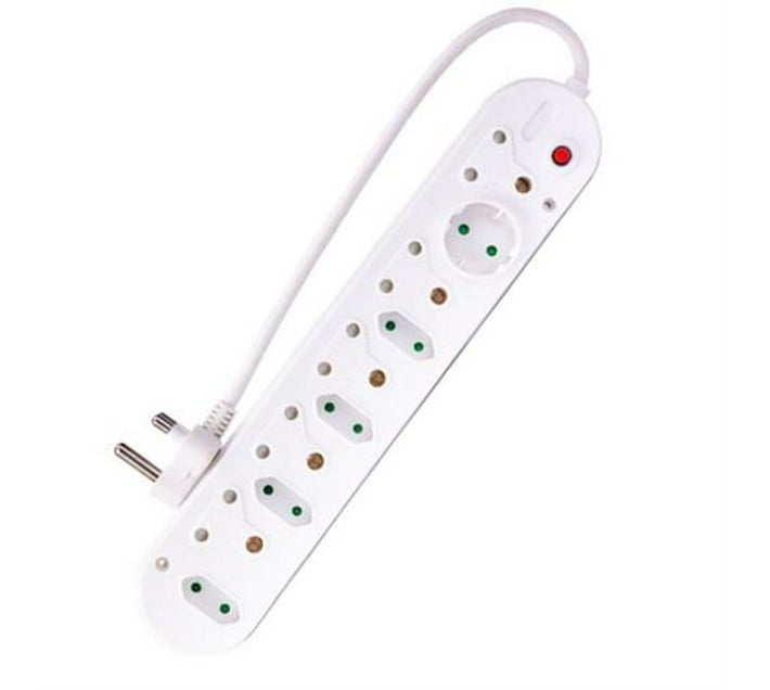 Someone’s in a Makro UniQue Electrosense 10 Way Multiplug with Surge Mood