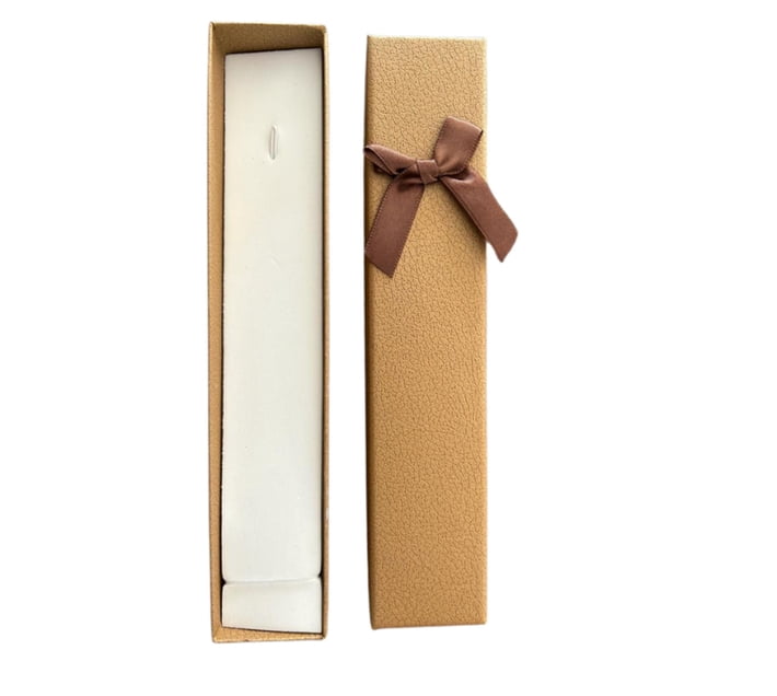 Someone’s in a Makro Necklace Gift box - beige Mood