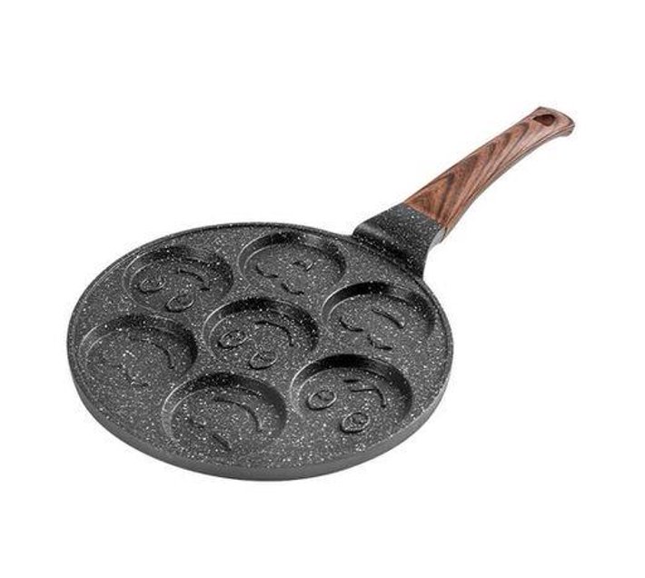 Non-Stick Round Smiling Face Baking Pan | Makro
