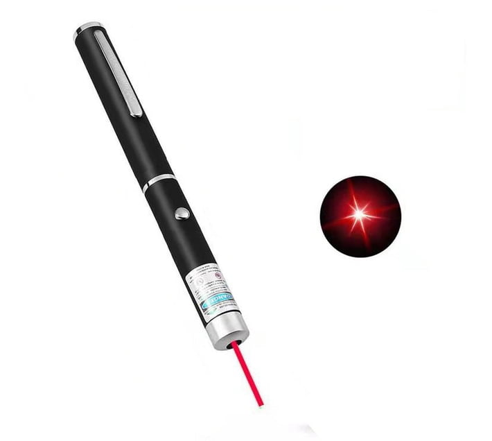 Someone’s in a Makro Laser Pointer Red Mood