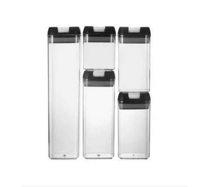 Someone’s in a Makro Food Storage Container Set 5 Piece Mood