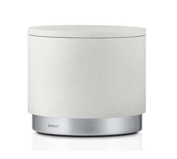 Someone’s in a Makro blomus Ara Storage Box White Mood